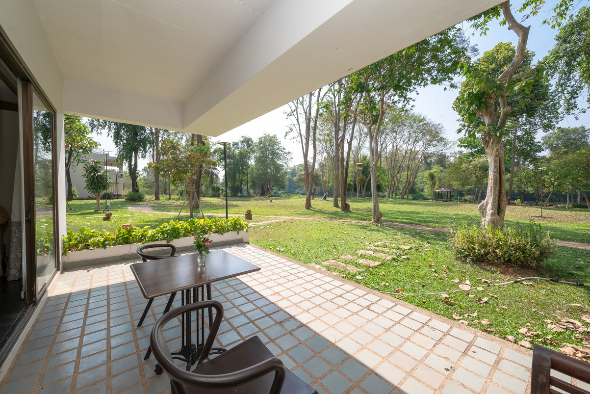 Riverside Resort Kanchanaburi - Comsaed River Kwai Hotel